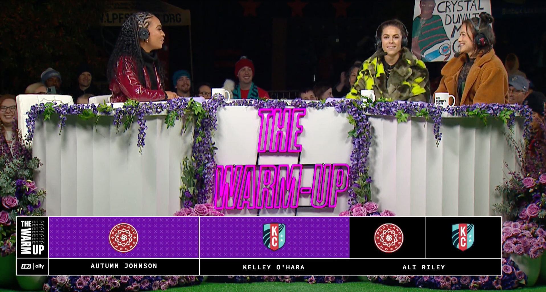 Live stream: 5 graphics essential to every live stream